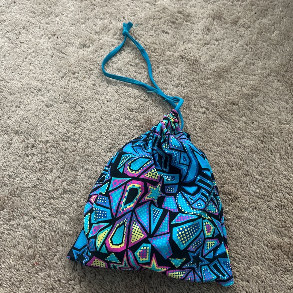 Grips That Come With A Grip Bag And Wrist Bands. - Gem